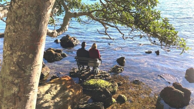 Wangi Point | walking trail, rocky foreshore | Lake Mac Family Life