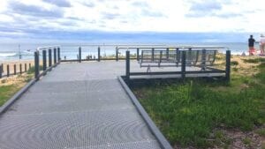 Blacksmiths Beach & Grannies Pool | Lake Mac Family Life