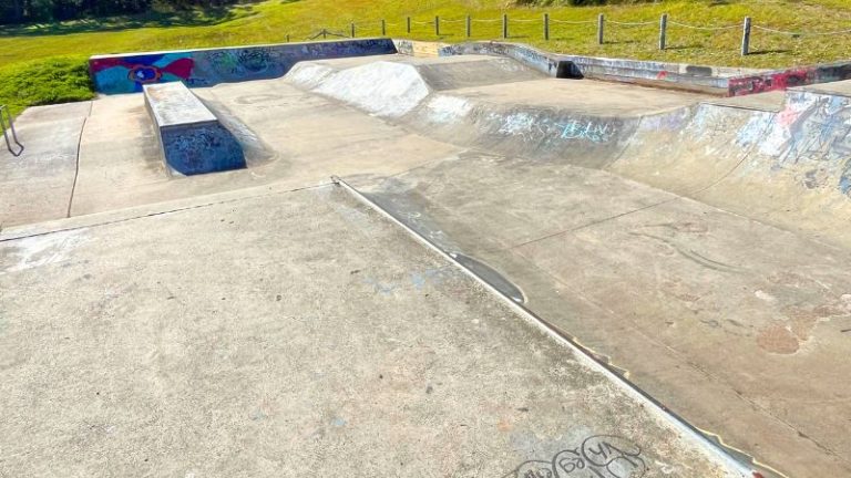 Bolton Point Skate Park | skaters & BMX | Lake Mac Family Life